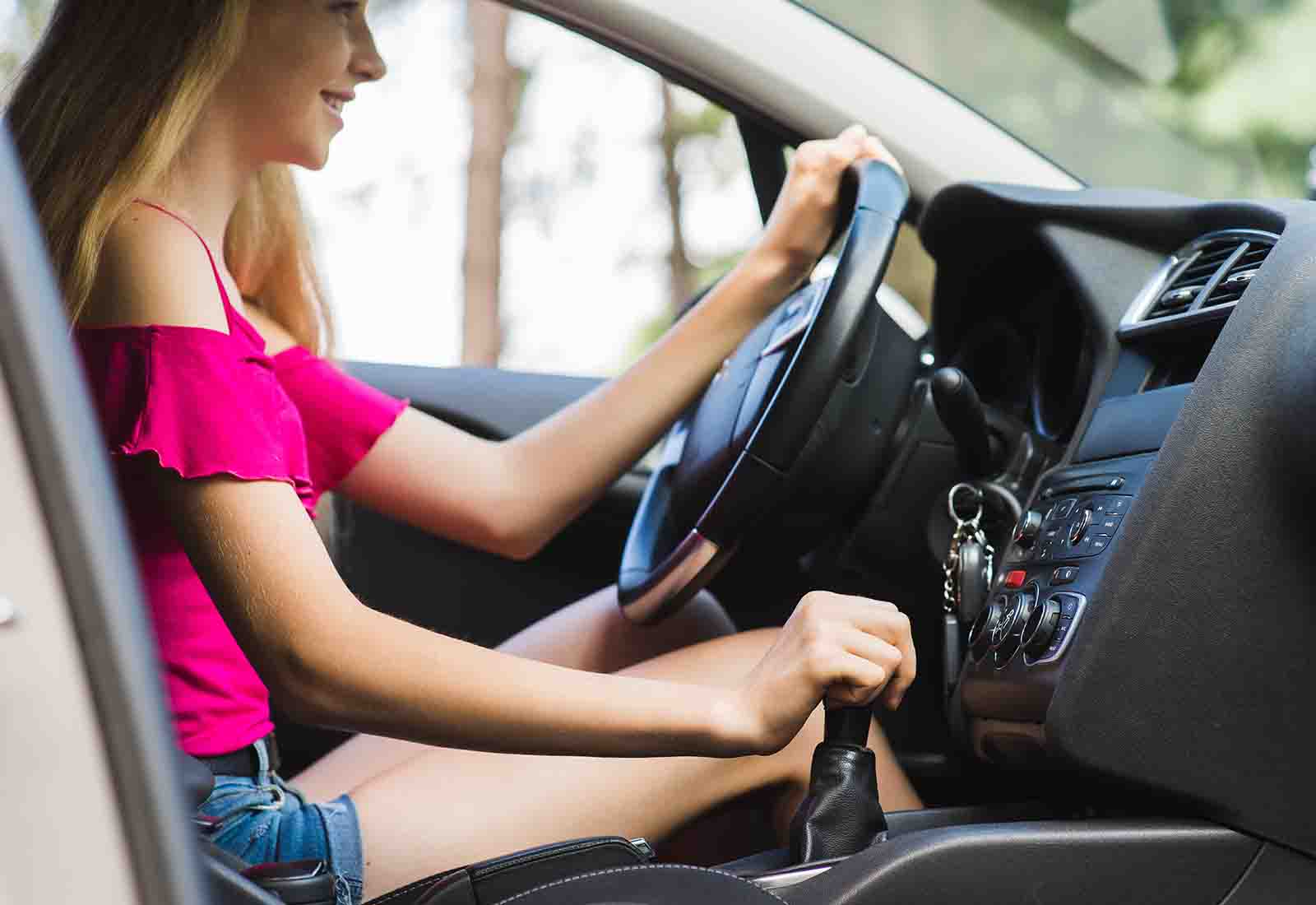 From Novice to Expert: How Manual Driving Classes in Dallas Transform ...